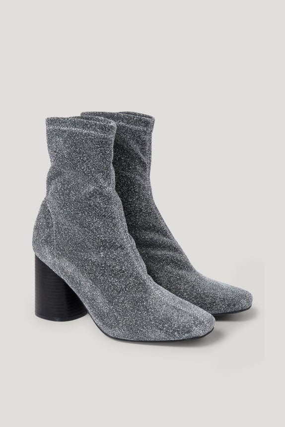 Las cuatro botas con tacón cómodo y en tendencia de C&A que lo están ...