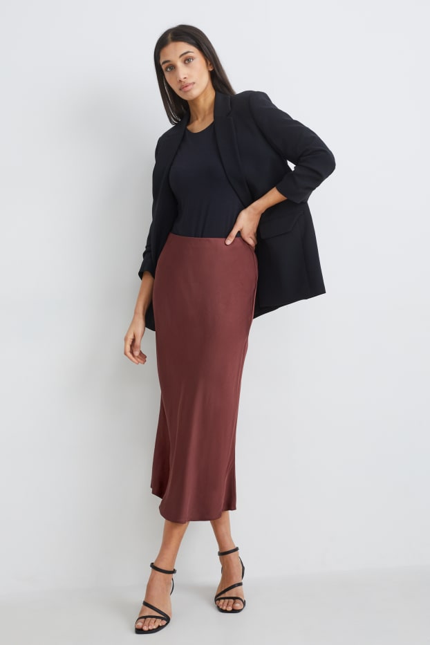 Komplettes Outfit für 50 Euro: Dieser Look hat alles