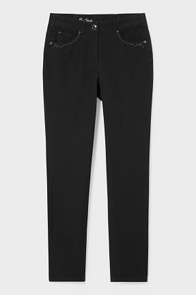 Tous les pantalons pour femme de la saison sont chez C&A